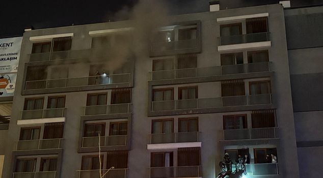 Fire in a 7-story apartment building in Denizli! There are people ...