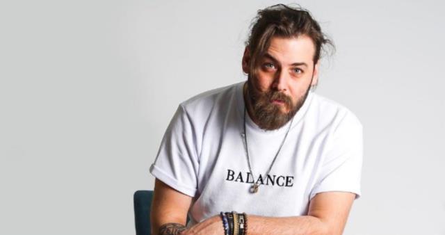 Elraenn nerede canlı yayın yapıyor? Elraenn hangi günler yayın açıyor ...