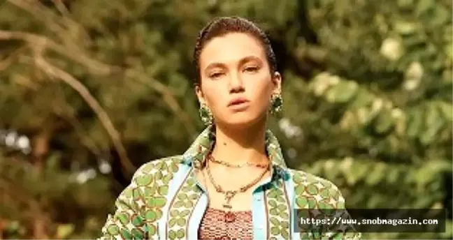 Ünlü Oyuncu Yazdan Kalma Pozunu Paylaştı - Haberler