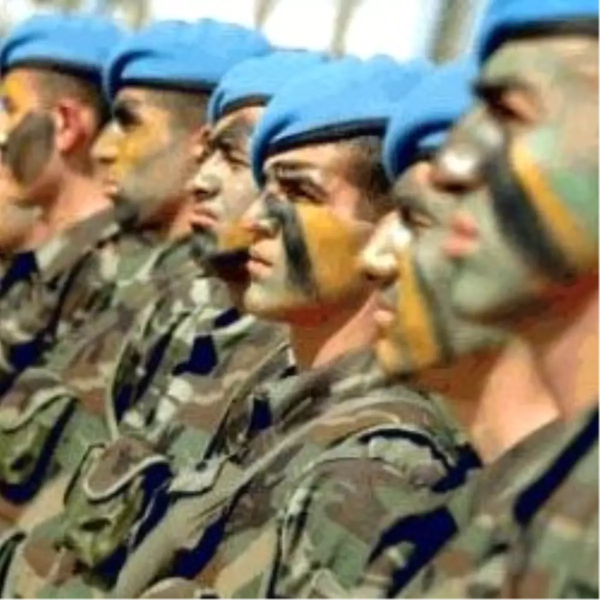 Asker'e 10 Gün Acı İzni - Haberler