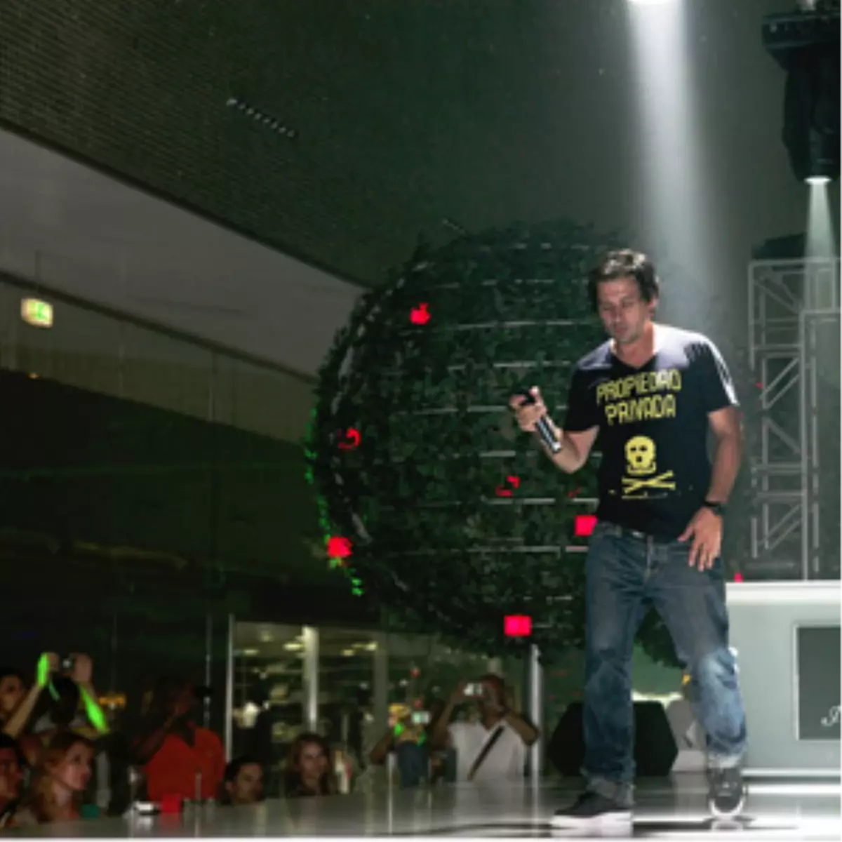 Ünlü DJ JD Davis Performansıyla Büyüledi - Haberler