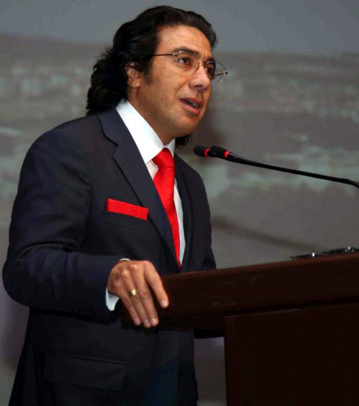 Profesör Mutaf, ABD'de Tıp Dergisine Kapak Oldu - Haberler