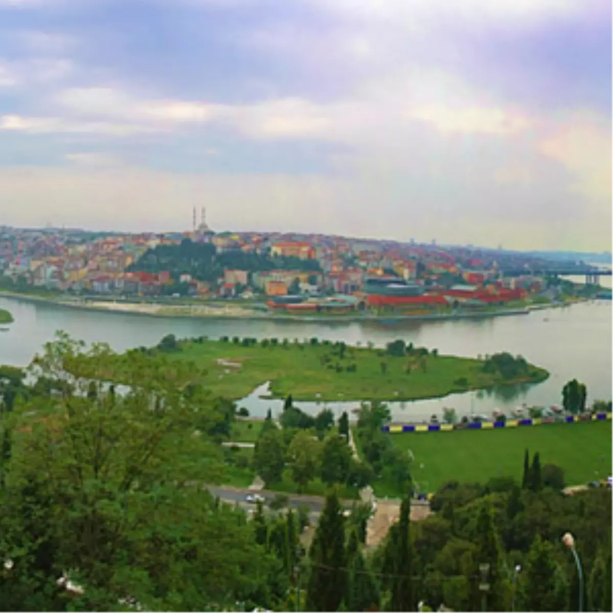 "Piyer Loti Kanımıza Dokunuyor!" - Haberler