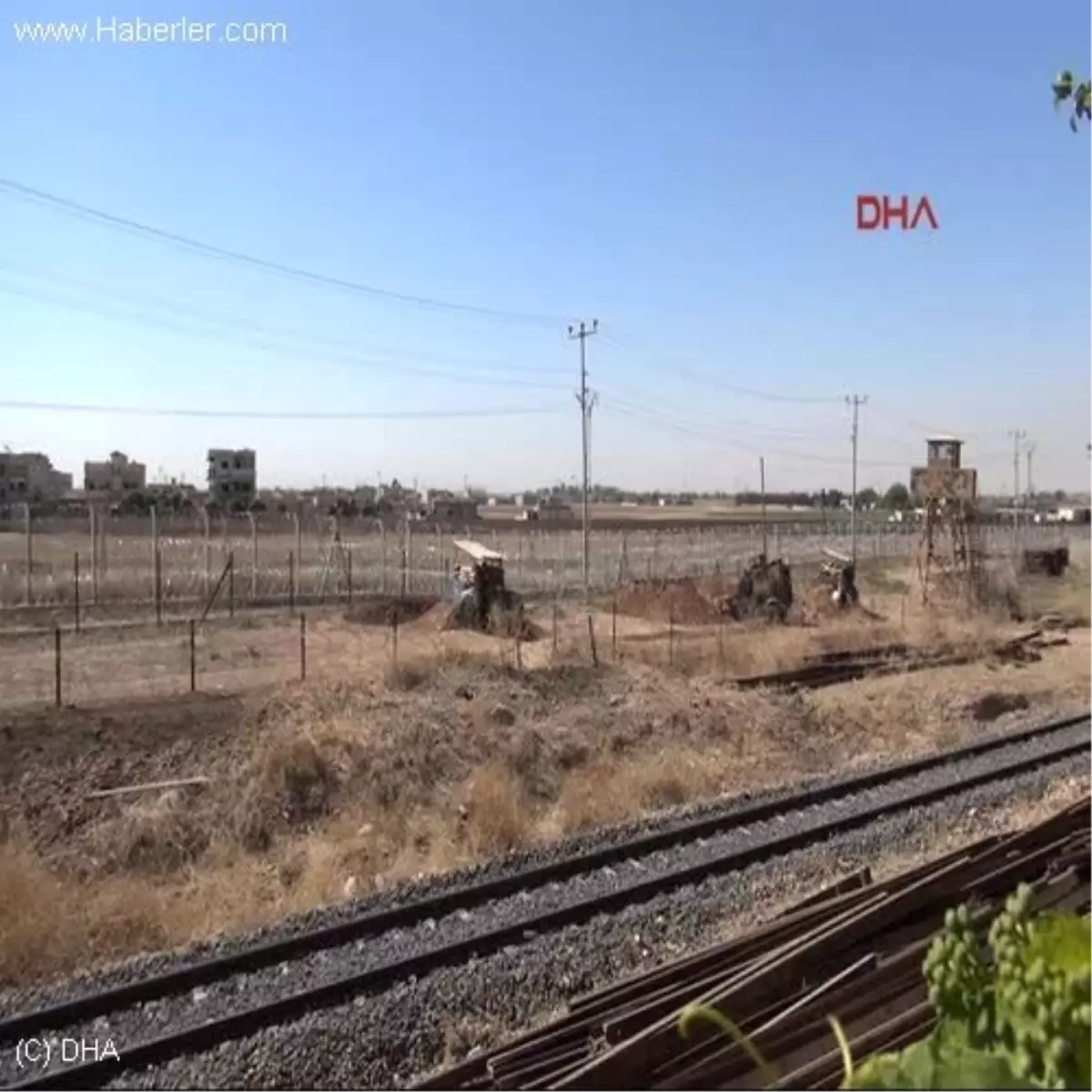 Suriye Sınırına Ulusal Kürt Konseyi Bayrağı Asıldı - Haberler Suriye Sınırına Ulusal Kürt Konseyi Bayrağı Asıldı - Haberler