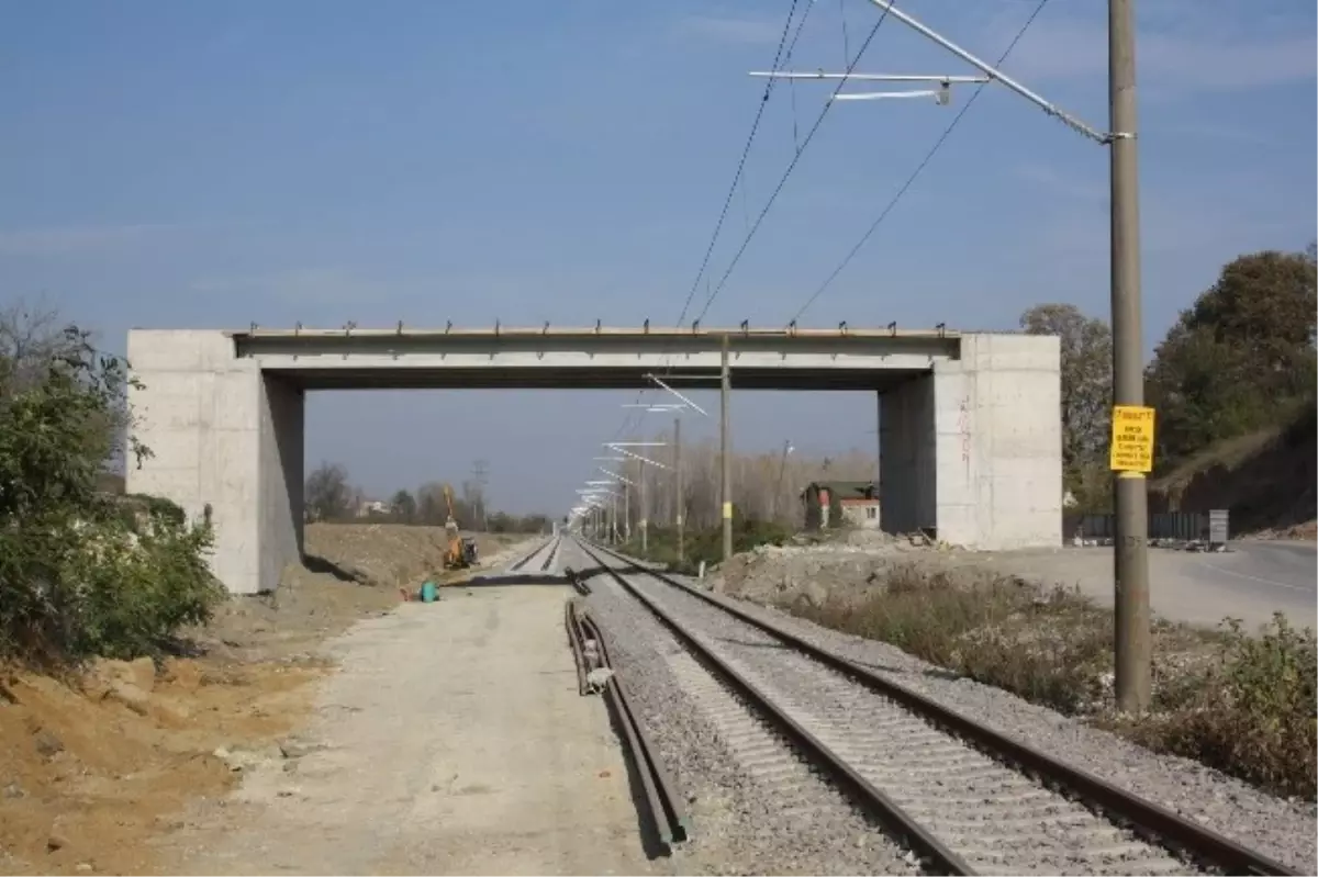 Arifiye'de Demiryolu Çalışmaları Tüm Hızıyla Devam Ediyor - Haberler Arifiye'de Demiryolu Çalışmaları Tüm Hızıyla Devam Ediyor - Haberler