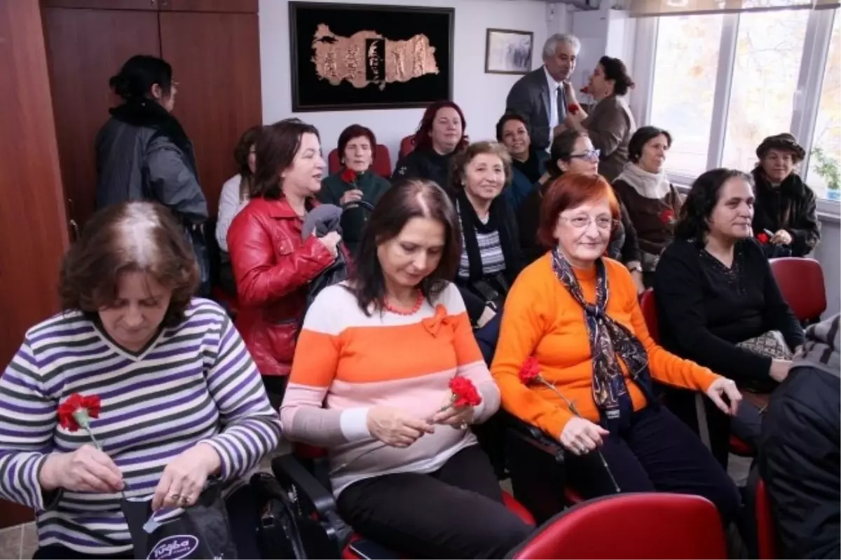 Türk Kadınına Seçme ve Seçilme Hakkı Verilmesinin 79. Yılı - Haberler Türk Kadınına Seçme ve Seçilme Hakkı Verilmesinin 79. Yılı - Haberler