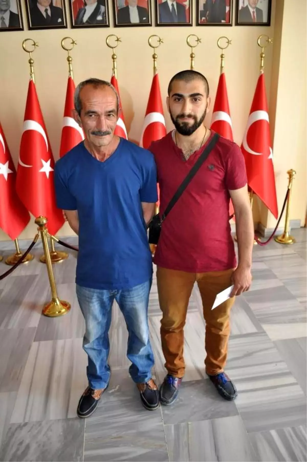 Atalay Filiz'i Yakalatan ve Yakalayanlara Ödül - Haberler