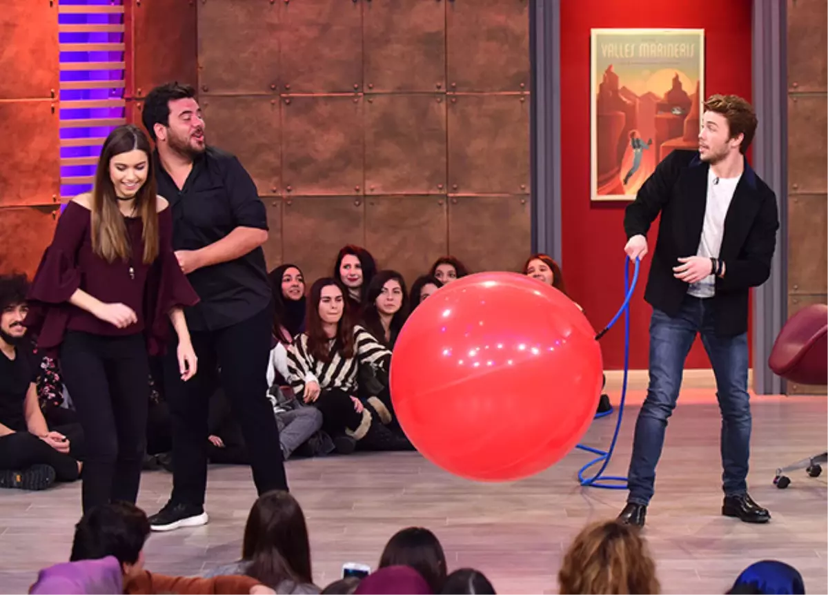 3 Adam'da Balon Şişirme Oyunu - Haberler