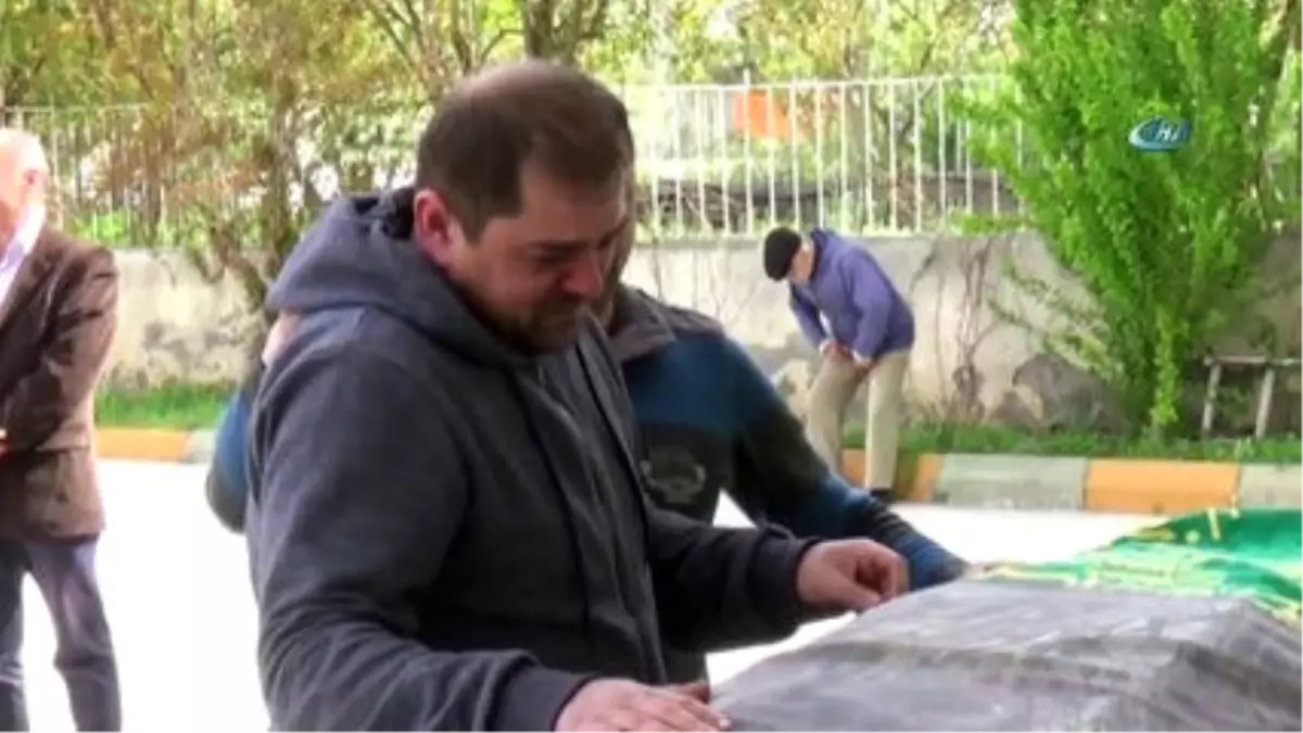 Eşi Tarafından Öldürülen Anne ve Kız Son Yolculuğunda - Haberler Eşi Tarafından Öldürülen Anne ve Kız Son Yolculuğunda - Haberler