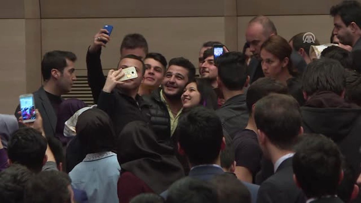Cumhurbaşkanı Erdoğan, "Facetime" Üzerinden Gençlere Seslendi - Haberler