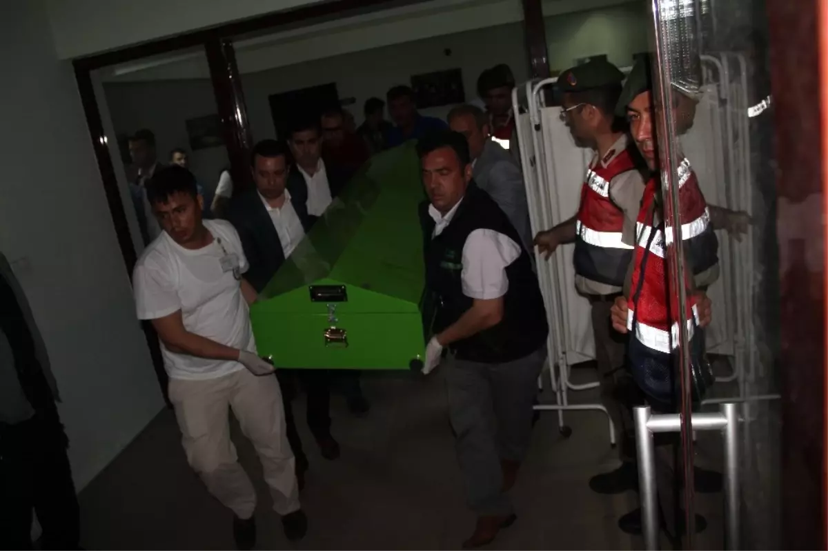 Tur Kazasında Ölenlerin Kimlik Teşhis İşlemleri Sürüyor - Haberler