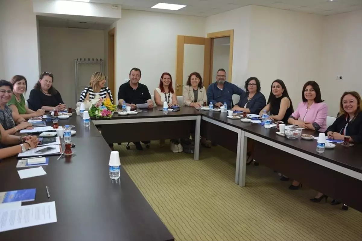 Geleceği Yazan Kadınlar Projesi' Mobil Teknoloji Eğitimi Başladı - Haberler Geleceği Yazan Kadınlar Projesi' Mobil Teknoloji Eğitimi Başladı - Haberler