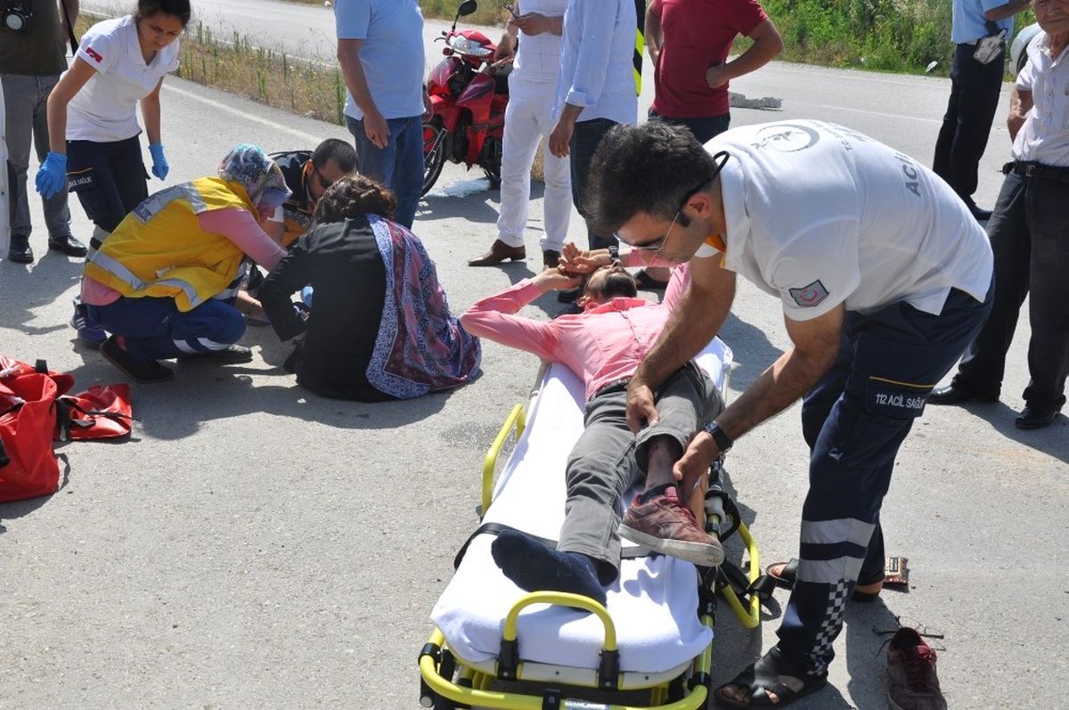 Ana Oğul Aynı Motosiklette Yaralandı - Haberler