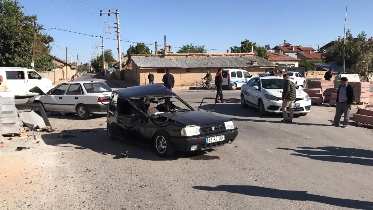 Polisten 30 Kilometre Kaçan Ehliyetsiz Sürücü Kaza Yapınca Yakalandı ... Polisten 30 Kilometre Kaçan Ehliyetsiz Sürücü Kaza Yapınca Yakalandı ...