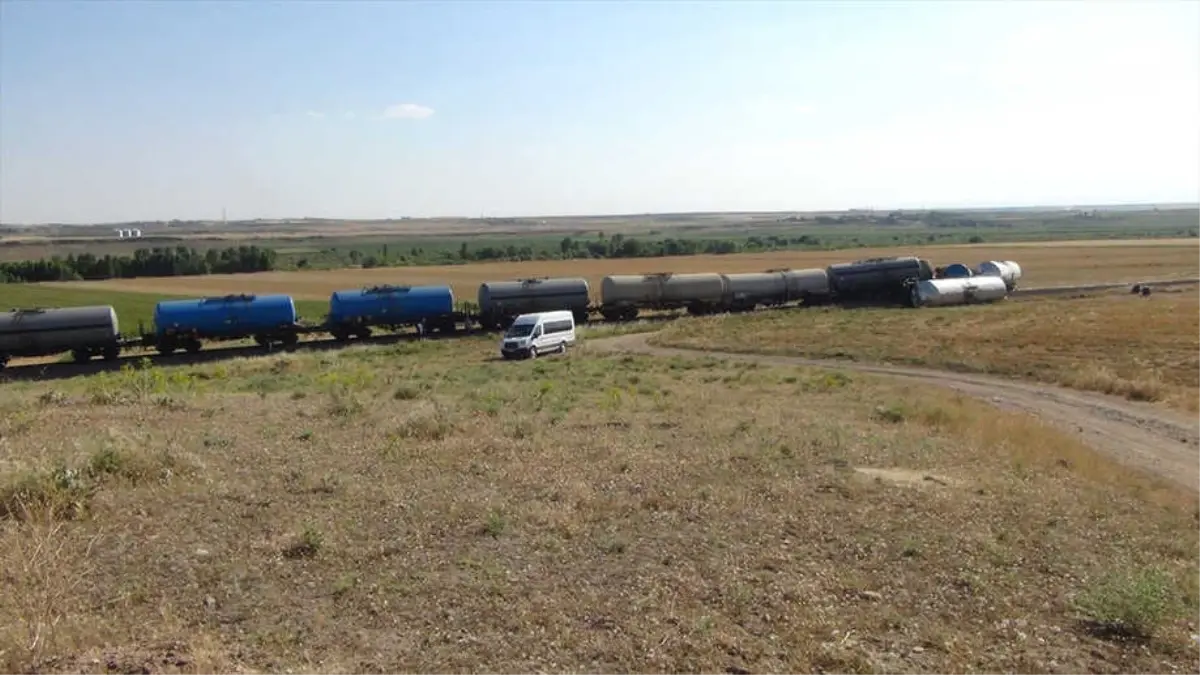 Diyarbakır'da Yük Treni Raydan Çıktı - Haberler