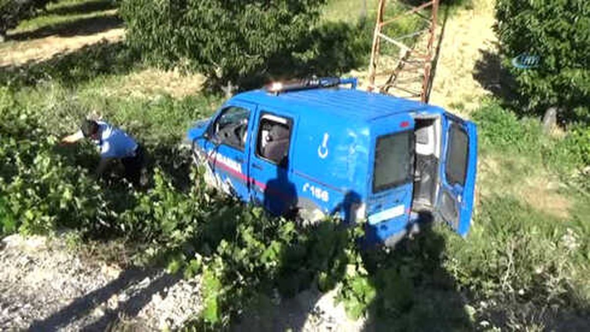 Karaman'da Jandarma Aracı Kaza Yaptı: 2 Asker Yaralandı - Haberler
