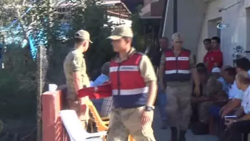 Hataylı Şehidin Baba Evine Türk Bayrağı Asıldı - Haberler Hataylı Şehidin Baba Evine Türk Bayrağı Asıldı - Haberler