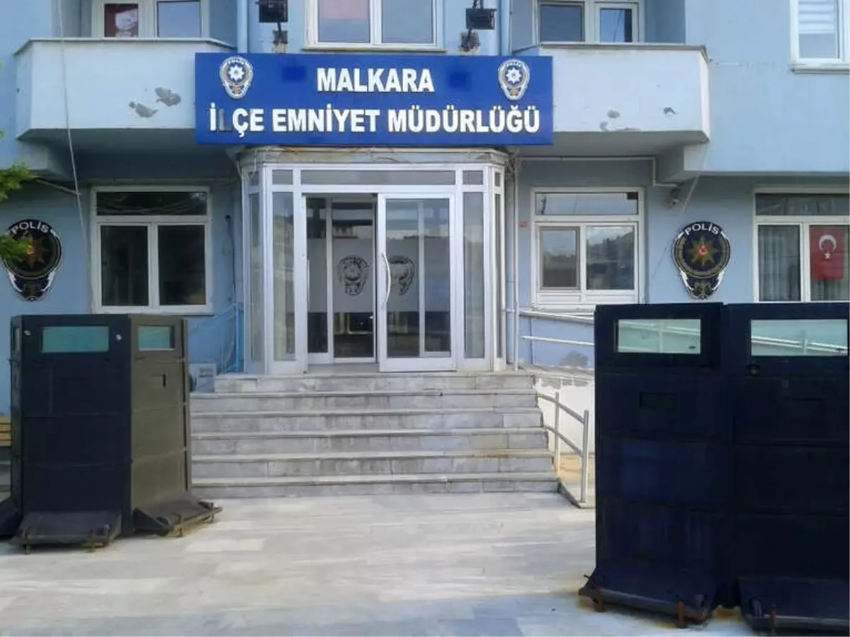 Yaşlı Kadın, 47 Bin 500 Lirasını Dolandırıcıya Kaptırdı - Haberler