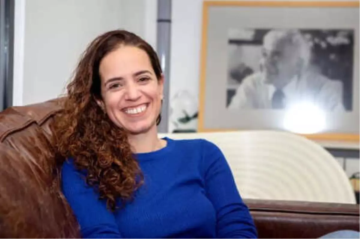 Manajans J. Walter Thompson Yönetici Ortağı, Fulya Özarı Ve Leslie ...