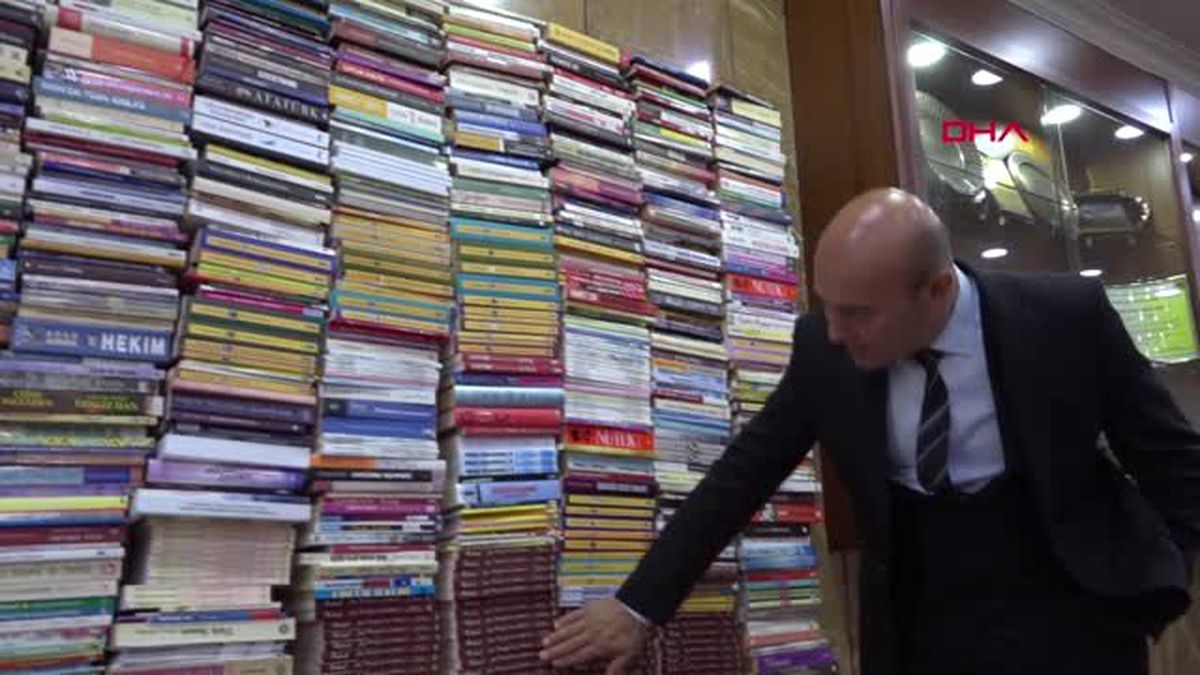 İzmir Tebrik Çiçeği Yerine 10 Bin Kitap Toplandı - Haberler