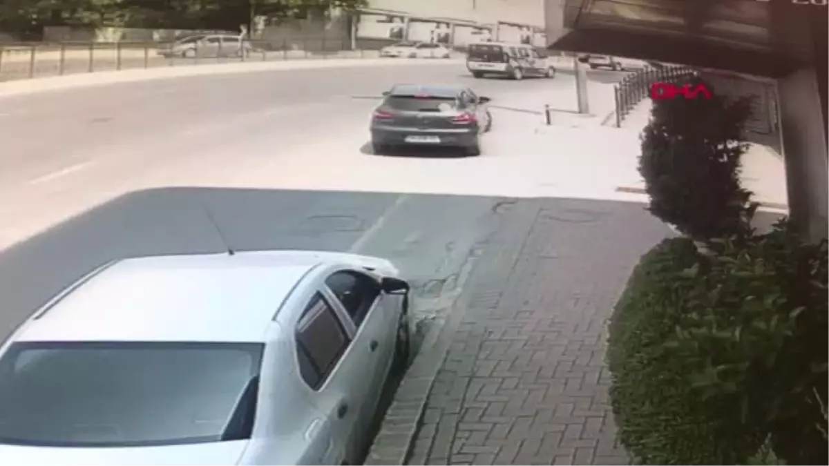 İRANLI ÇİFTİN CÜZDANINI 'TANTANACILIK' İLE BÖYLE ÇALDILAR - Haberler