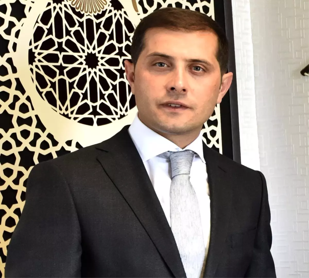 Ahlat Kaymakamı Erkan İsa Erat'ın 30 Ağustos Zafer bayramı mesajı ...