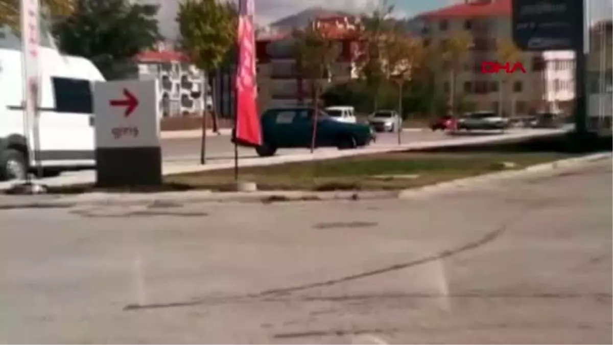 Çorum cezaevinden izinli çıktı, uyuşturucu satarken yakalandı - Haberler Çorum cezaevinden izinli çıktı, uyuşturucu satarken yakalandı - Haberler