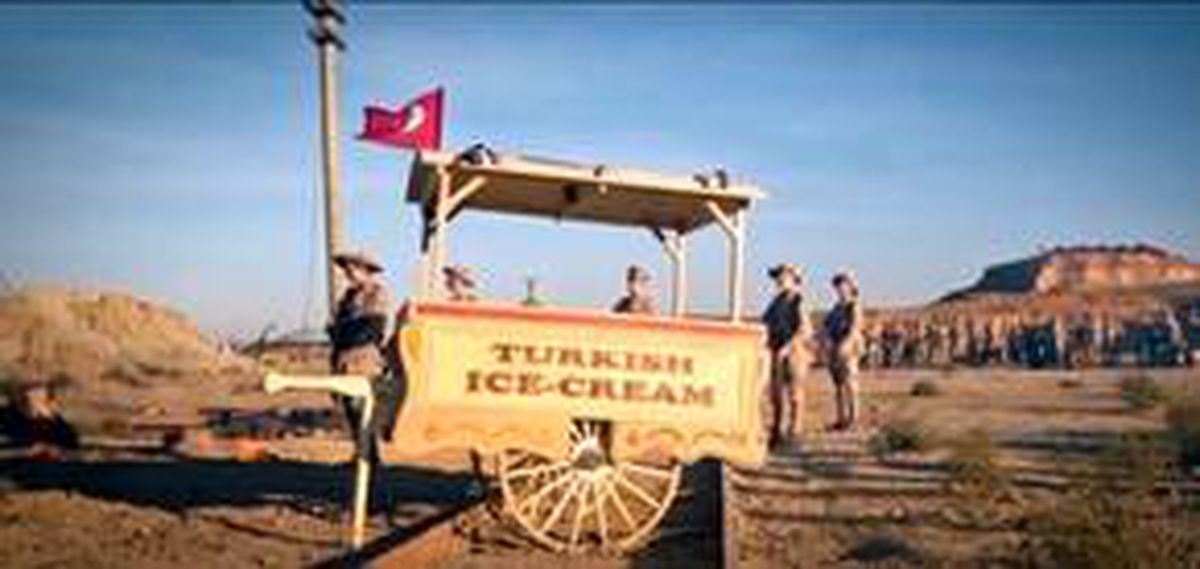 Türk İşi Dondurma konusu nedir? Türk İşi Dondurma oyuncuları ve Türk ...