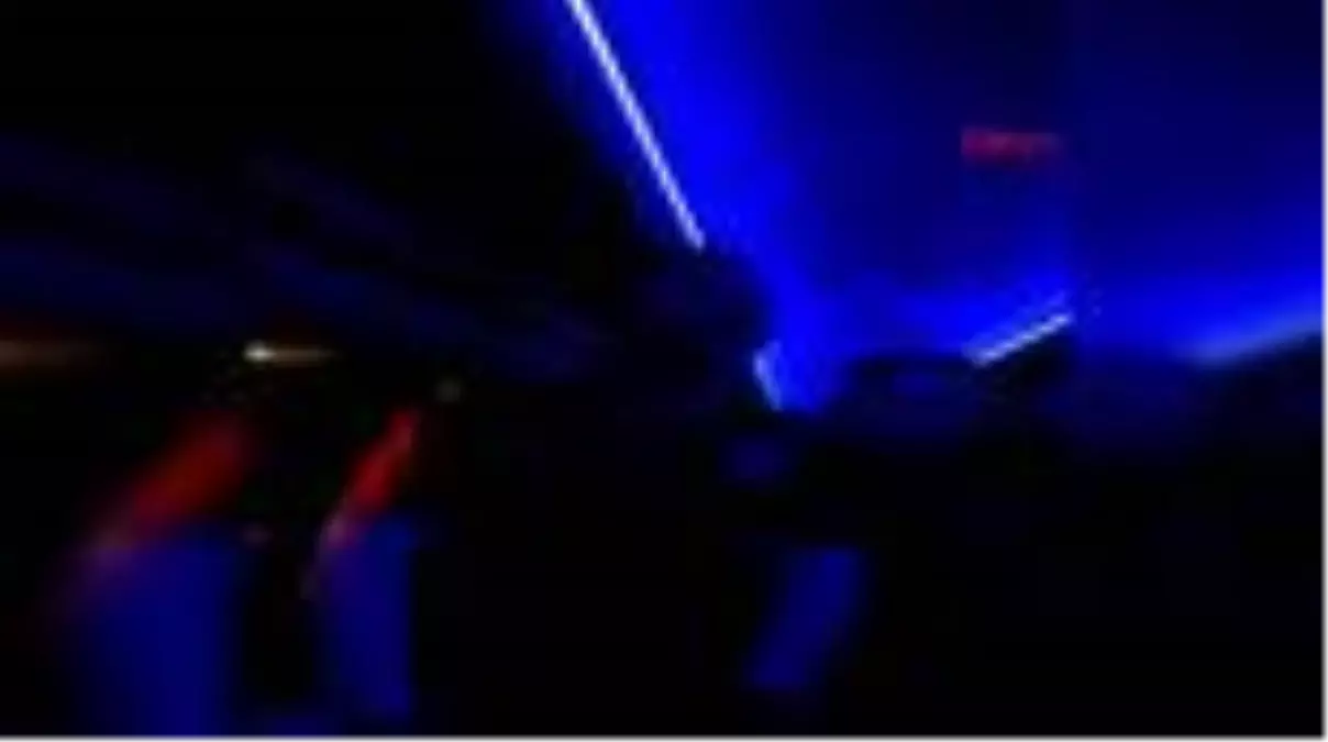 İZMİR Minibüsçünün öldürdüğü Batuhan'ın Karşıyaka marşı söylediği ...