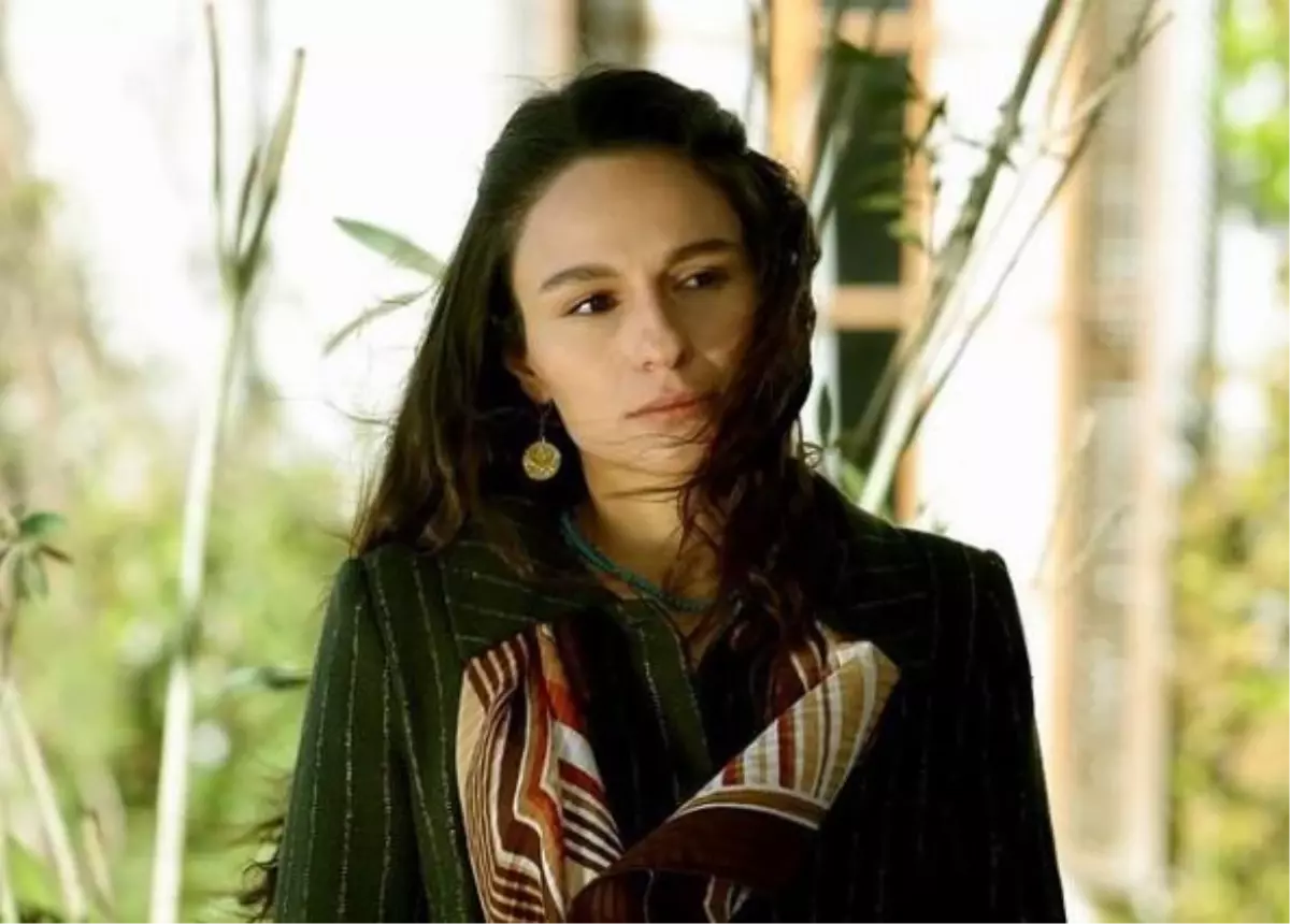 Bir Zamanlar Çukurova 'Saniye Taşkın' kimdir? Selin Yeninci kimdir ...