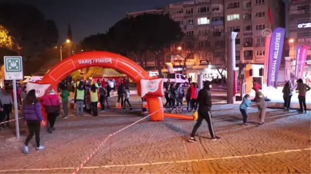 Türkiye Oryantiring Şampiyonası 2. Kademe Yarışları İzmir'de başladı ... Türkiye Oryantiring Şampiyonası 2. Kademe Yarışları İzmir'de başladı ...