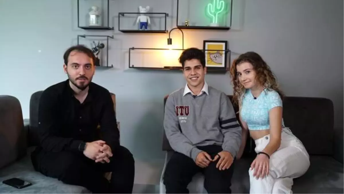 Sosyal medyanın konuştuğu Pelin Yar ve Berk Çiçekgil'den Tiktok dansı ...