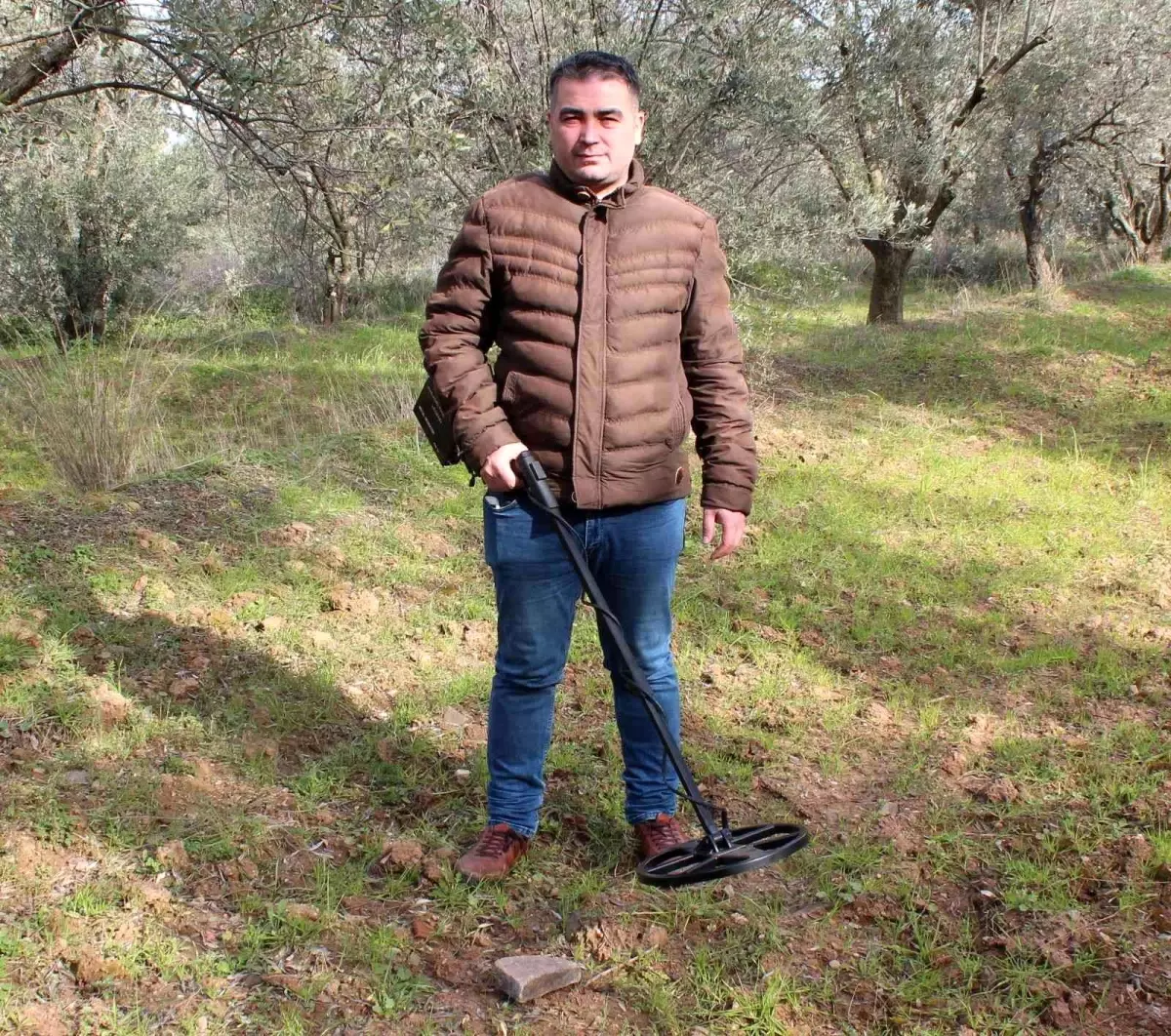 İlkokul mezunu genç adam kendi ürettiği dedektörleri dünyaya ihraç ...