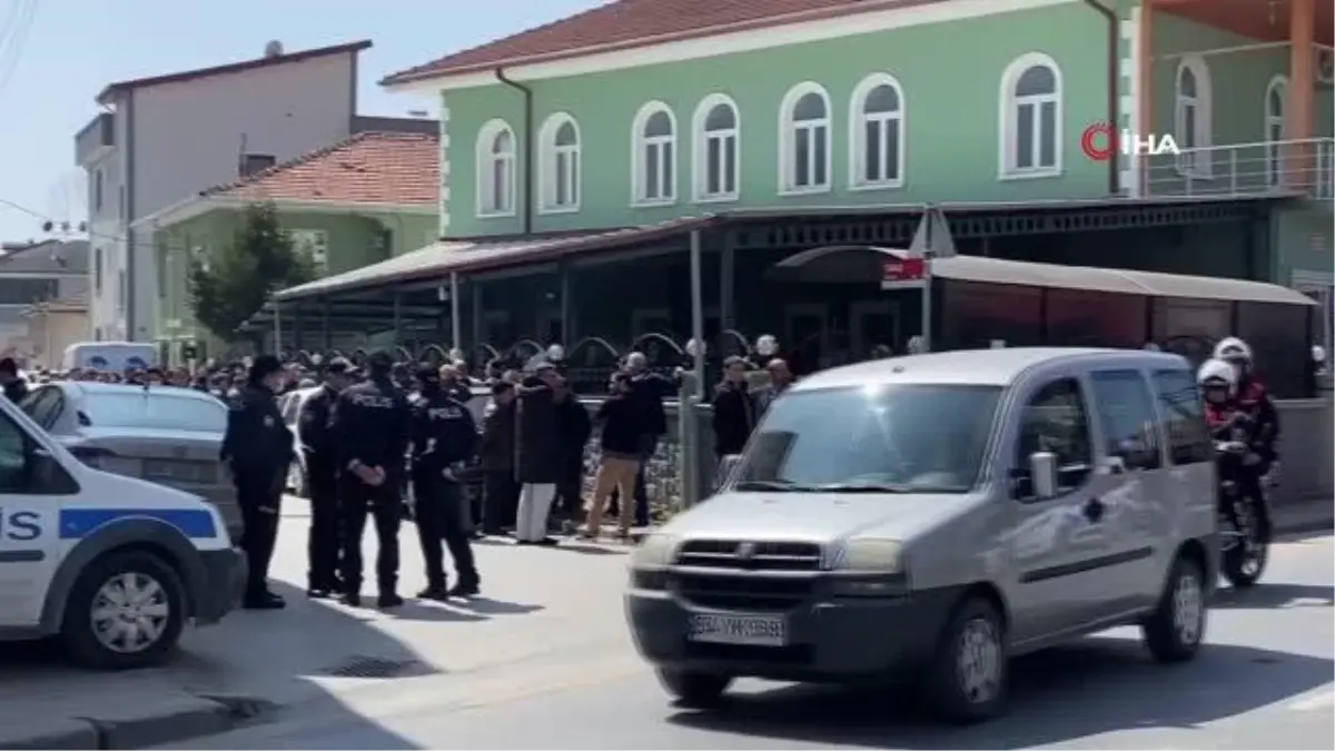 Cinayete kurban giden aile son yolculuğuna uğurlandı - Haberler Cinayete kurban giden aile son yolculuğuna uğurlandı - Haberler