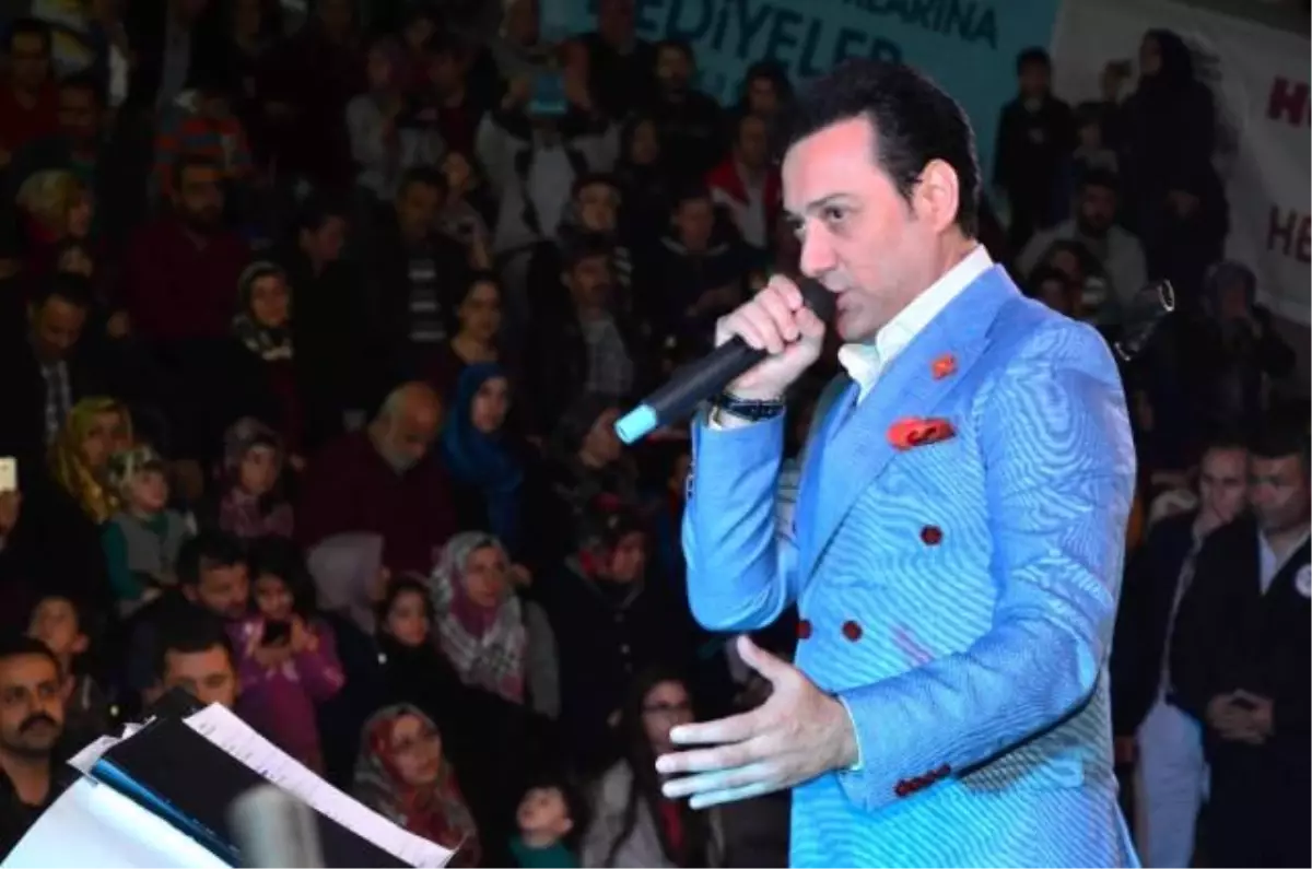 Ayhan Aşan kimdir? Şarkıcı Ayhan Aşan kaç yaşında, nereli, mesleği ne ... Ayhan Aşan kimdir? Şarkıcı Ayhan Aşan kaç yaşında, nereli, mesleği ne ...
