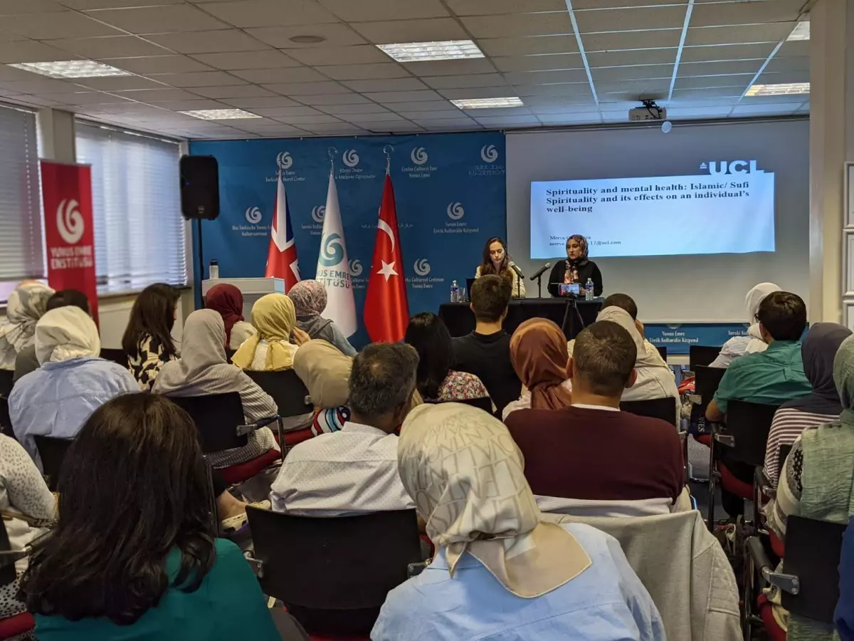 Londra YEE'de Genç Akademisyenler Semineri'nde maneviyat ve ruh sağlığı ...