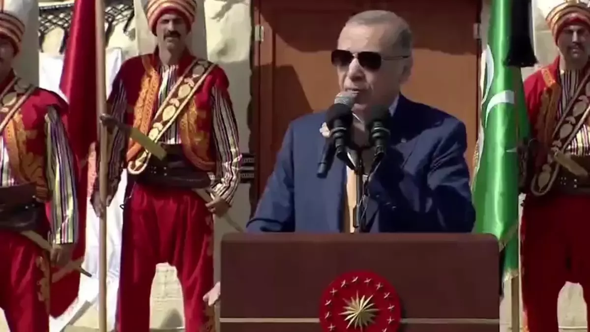Cumhurbaşkanı Erdoğan: Cumhurbaşkanı Erdoğan: