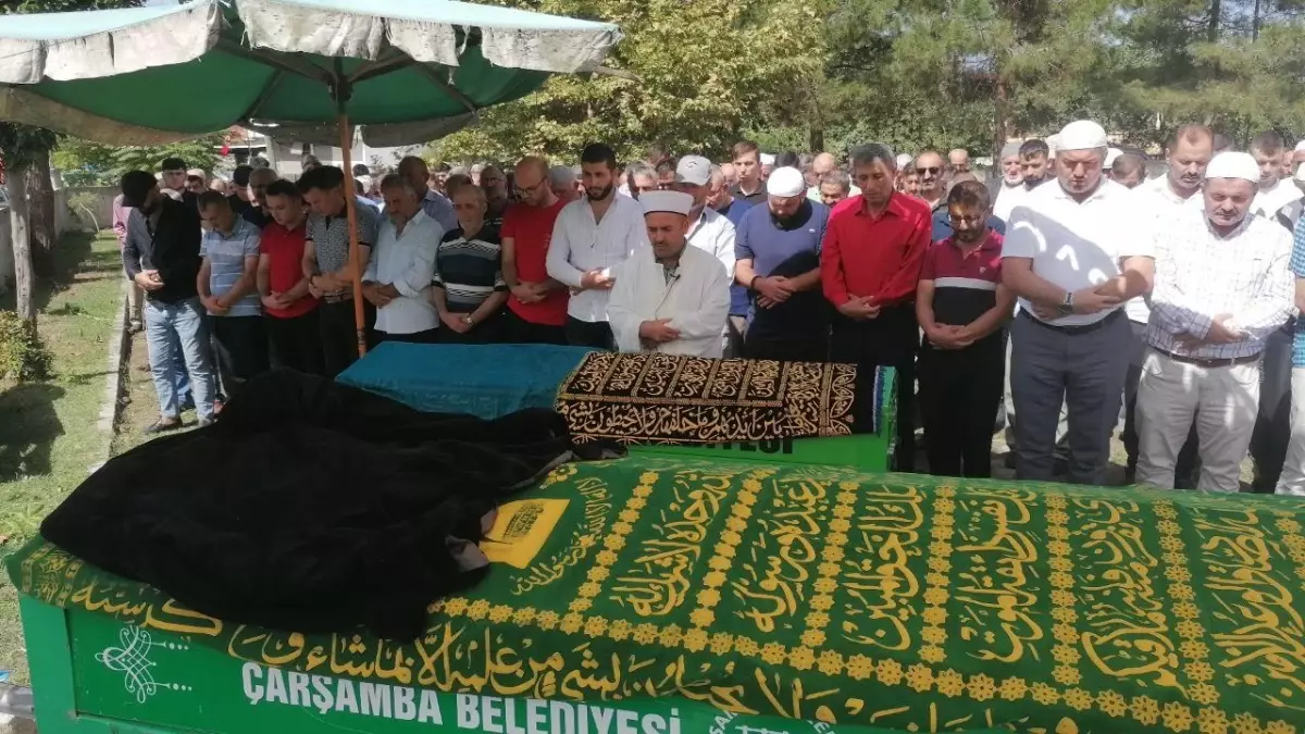 Samsun haberi: Samsun'daki trafik kazasında hayatını kaybeden anne ile ... Samsun haberi: Samsun'daki trafik kazasında hayatını kaybeden anne ile ...