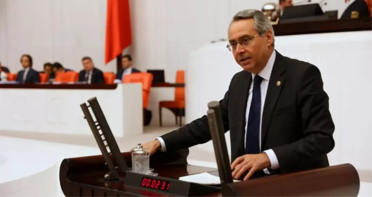 Rafet Zeybek kimdir? Rafet Zeybek kaç yaşında, nereli? Rafet Zeybek ... Rafet Zeybek kimdir? Rafet Zeybek kaç yaşında, nereli? Rafet Zeybek ...
