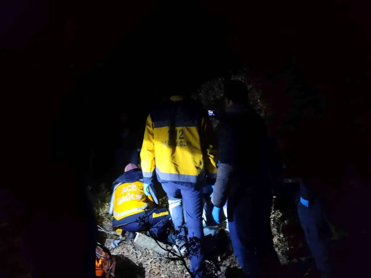 Altınyayla'da kayıp olarak aranan şahıs ormanlık alanda ölü bulundu ... Altınyayla'da kayıp olarak aranan şahıs ormanlık alanda ölü bulundu ...