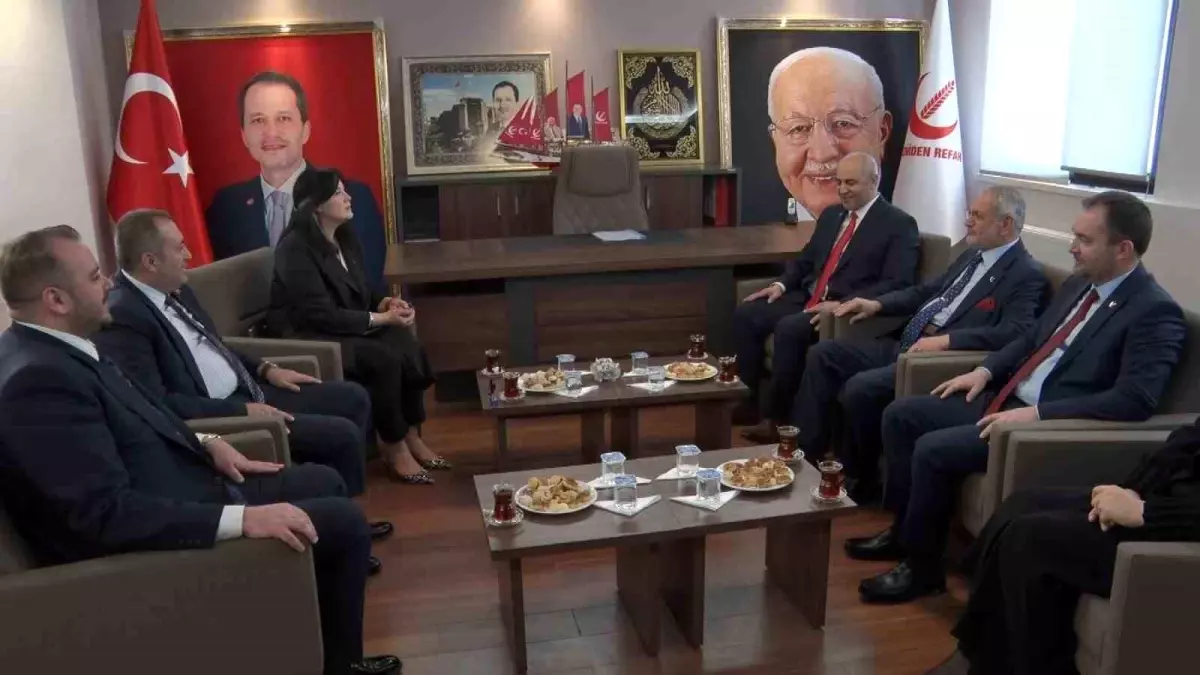 Siyasi partilerden Yeniden Refah Partisi'ne bayram ziyareti - Haberler Siyasi partilerden Yeniden Refah Partisi'ne bayram ziyareti - Haberler