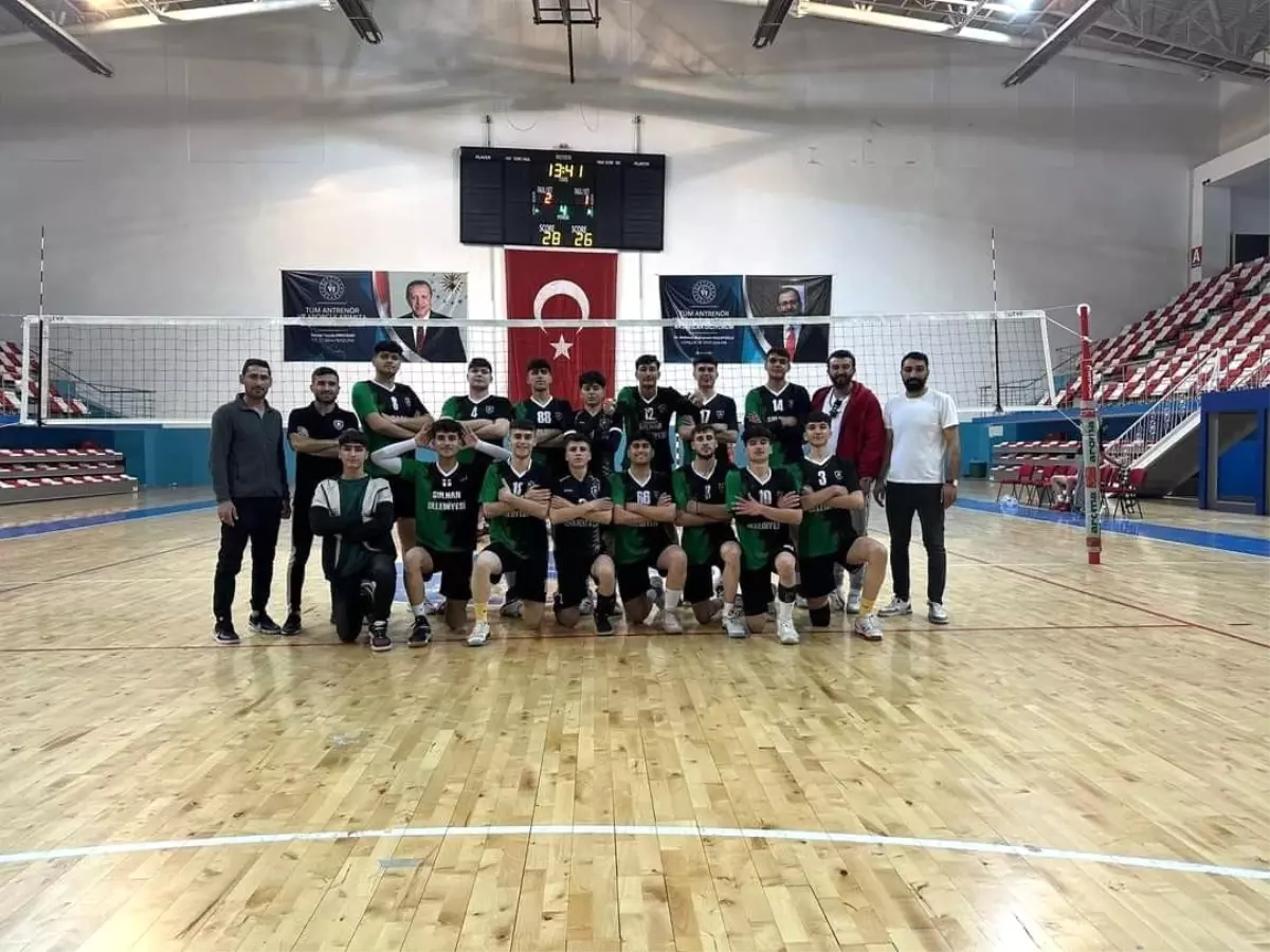 Solhan'ın voleybol takımı Türkiye finallerinde - Haberler