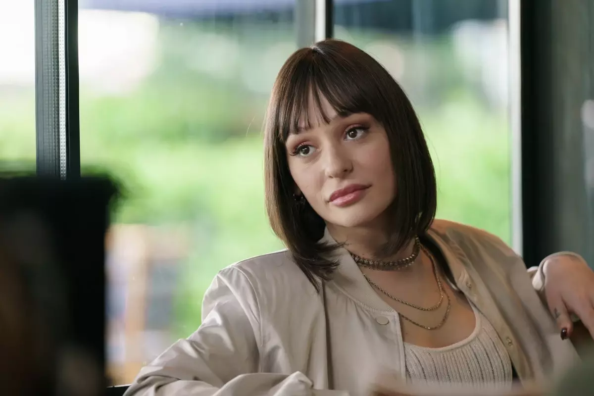 Alya Şahinler kimdir? Camdaki Kız Laz Kızı kim? Alya Şahinler hangi dizilerde oynadı? Alya ...