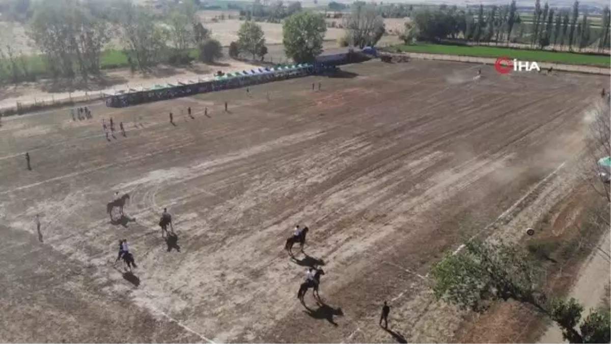 Eskişehir'in ilk cirit takımı görkemli bir organizasyonla duyuruldu ...