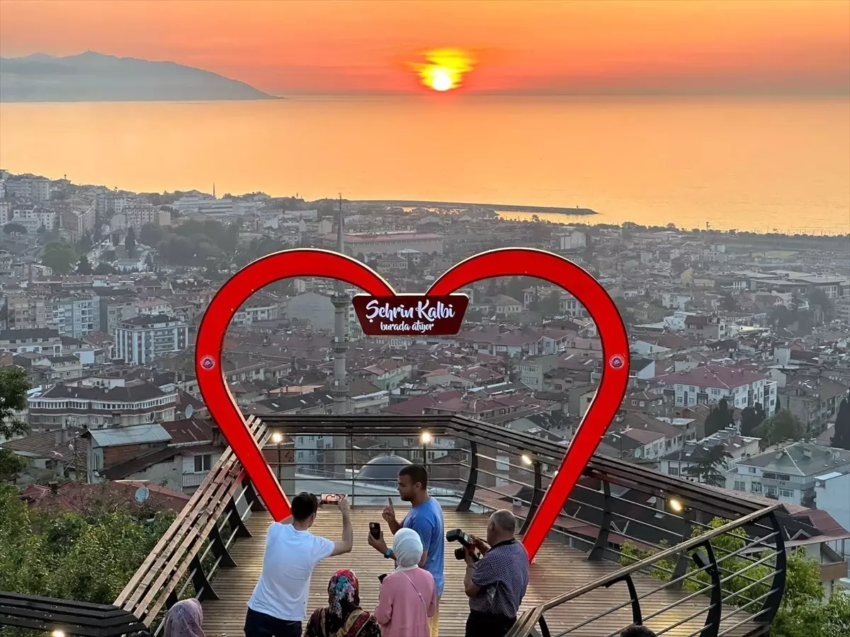 Trabzon'daki Boztepe Seyir Terası ve Trabzon Akvaryum'u 1 milyon 223 ...