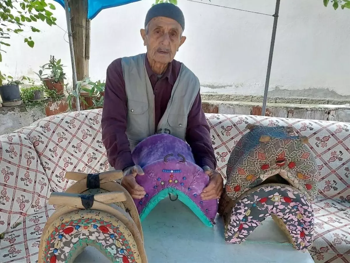 Semerci Ustası Osman Zeybek, Evde Meslek Aşkını Sürdürüyor - Haberler