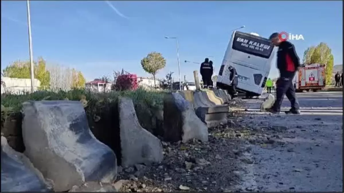 Hafriyat kamyonu yolcu otobüsüne çarptı - Haberler Hafriyat kamyonu yolcu otobüsüne çarptı - Haberler