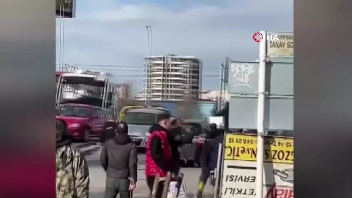 Bursa'da iki grubun sopalı meydan muharebesi kamerada - Haberler