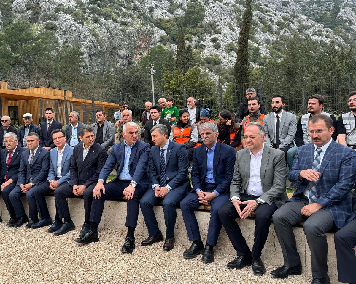 Kültür ve Turizm Bakanı Mehmet Nuri Ersoy, Türk Arkeoloji Tarihinin ...