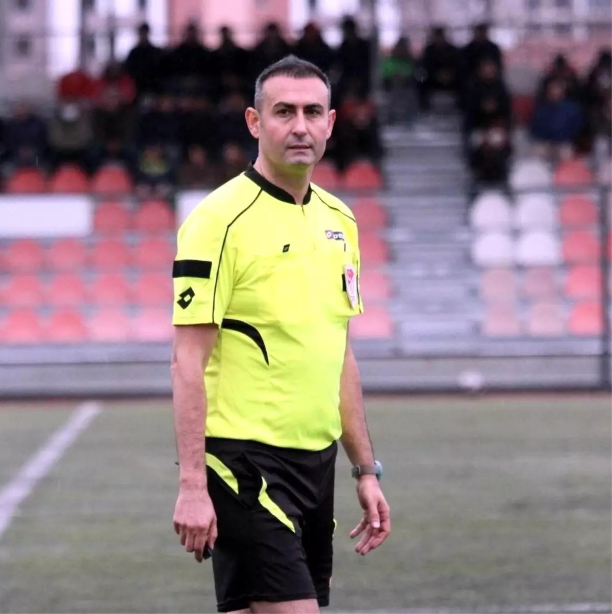 Hakem Volkan Oğuz, Faal Hakemlik Hayatına Veda Etti - Haberler